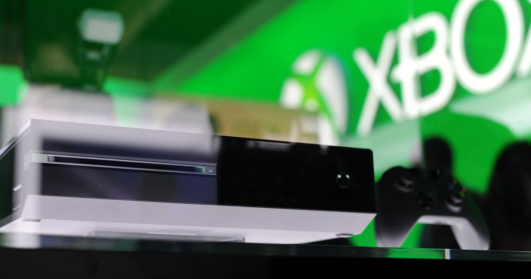 Microsoft Needs To Launch A Handheld Console | TheGamer