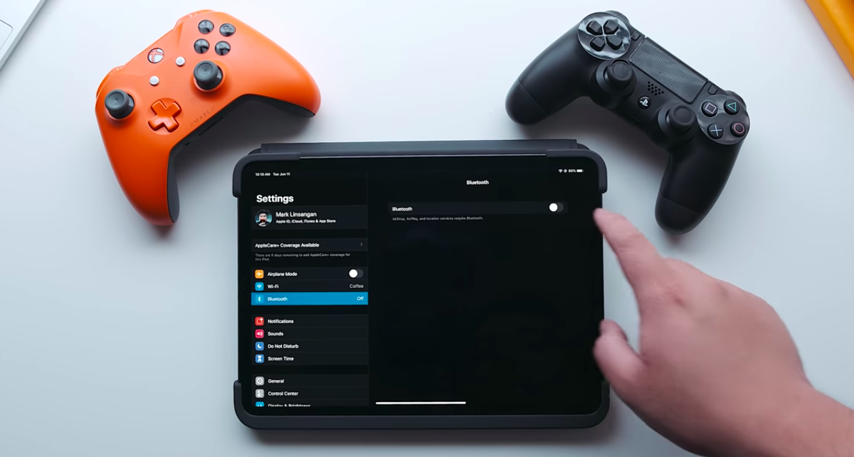 How To Connect PS4 And Xbox One Controllers To iPhone, Mac, And iPad