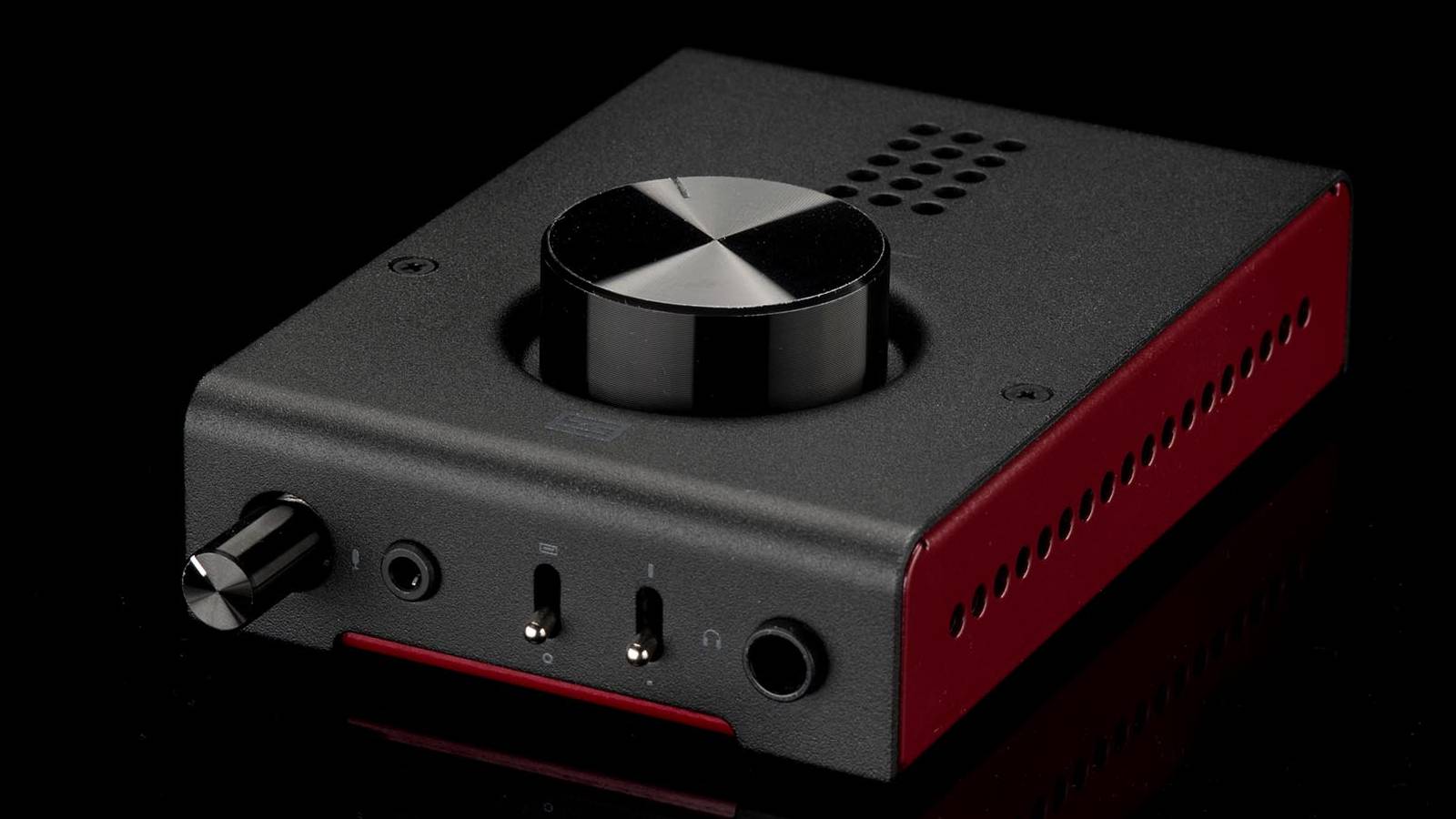 Schiit Audio Hel High-Power Gaming DAC/Amp Review: A Powerful Addition ...