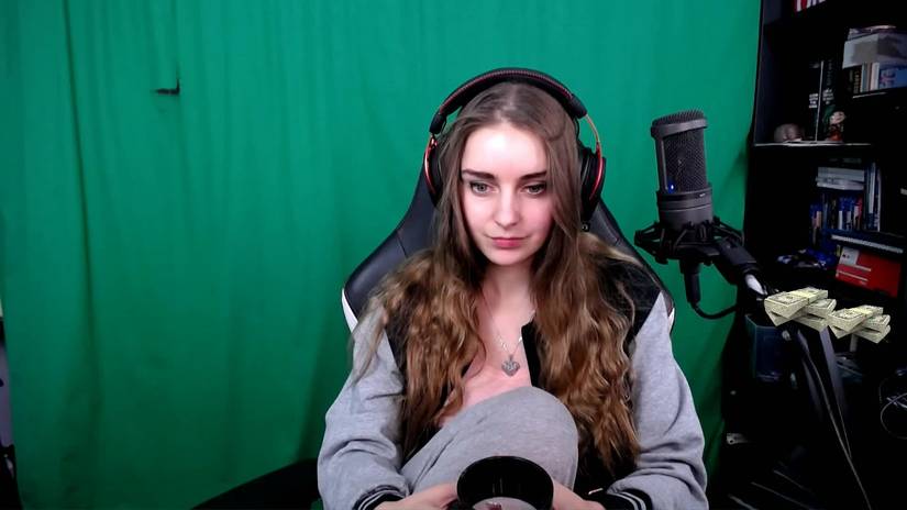 10 Female Twitch Streamers You Need To Follow