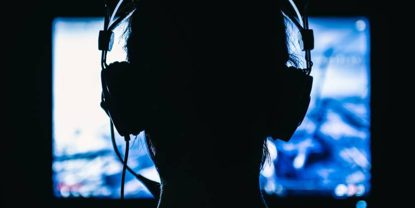 10 Signs You're Addicted To Video Games