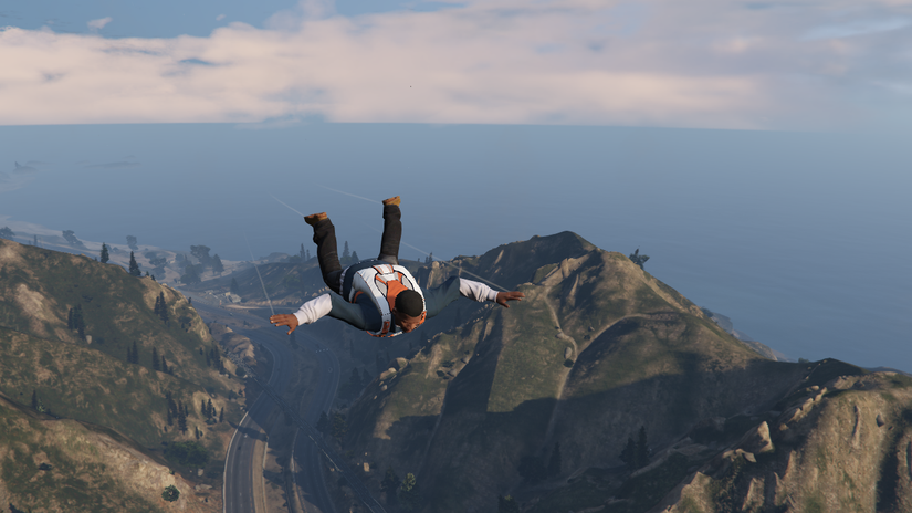 How To Use Parachutes In GTA Online