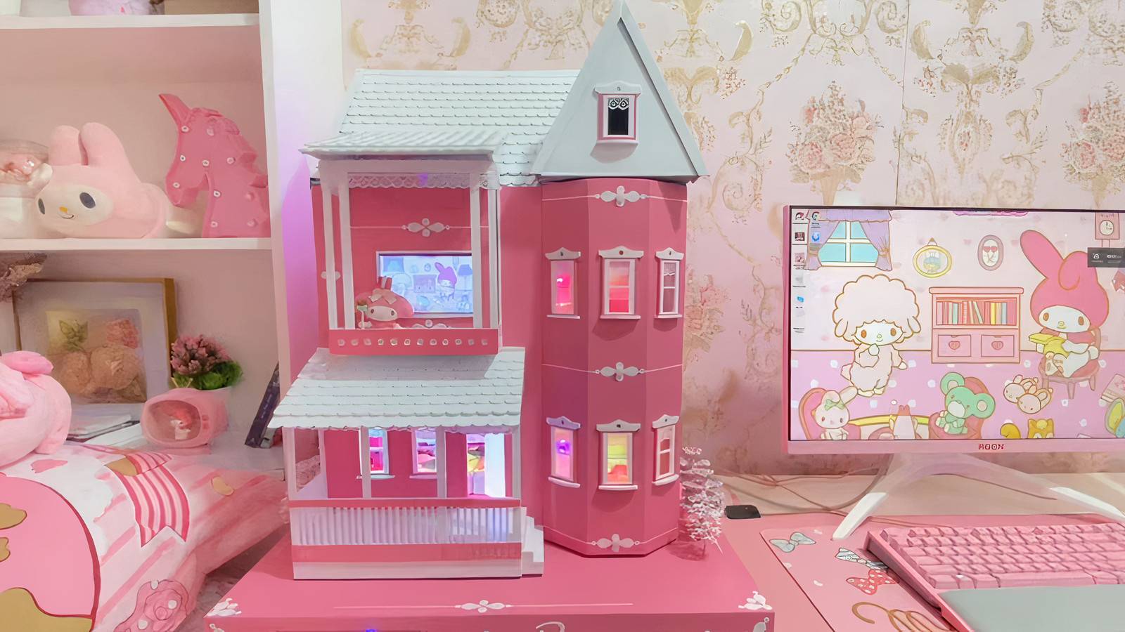 YouTuber Shares Impressive Custom Doll House PC