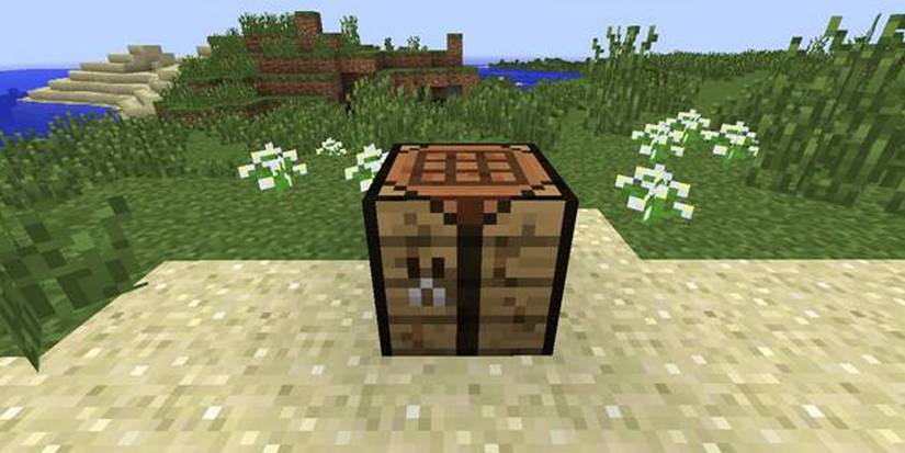 Minecraft: 10 Tips For Safely Building In Survival Mode