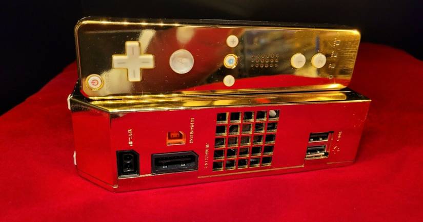 A 24 Karat Gold Nintendo Wii Made For The Queen Is Up For Sale