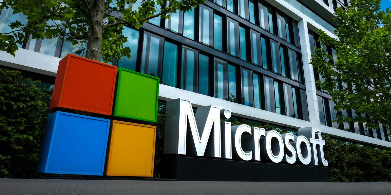 Microsoft Is Being Sued For Abandoning Windows 10 In October