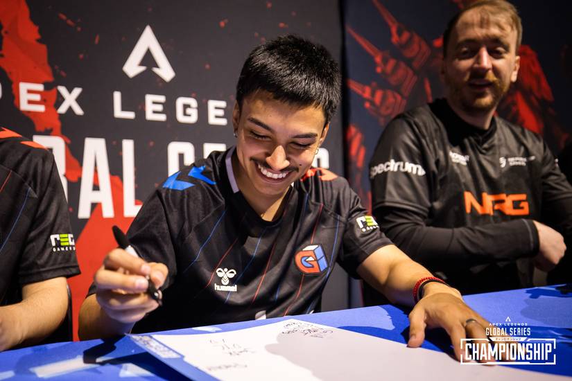 The Esports Player Who Moved 8,000 Miles To Compete