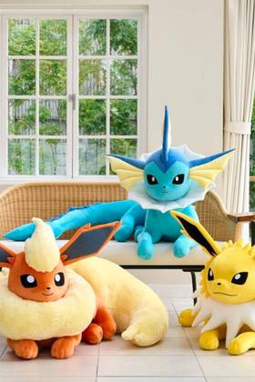 Pokemon Is Closing Pre-Orders For Its Life Size Vaporeon, Jolteon, And ...