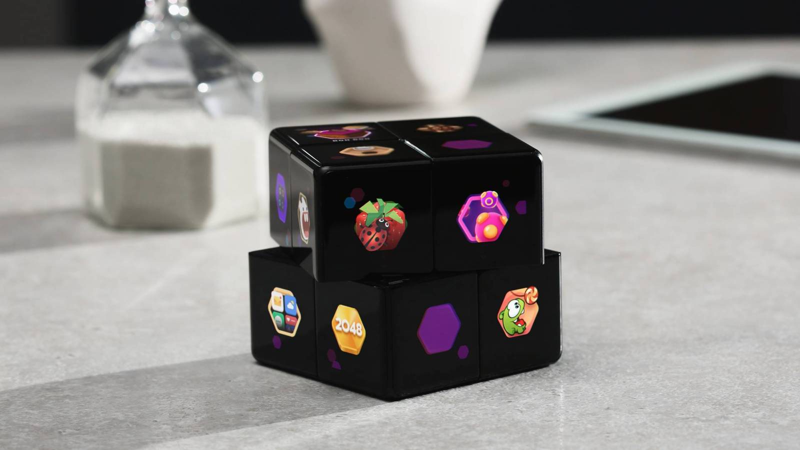 The Rubik's WOWCube Is An Innovative Spin On An All-Time Classic