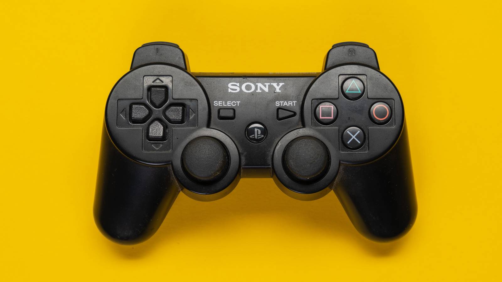 PS3 And Vita Stores Closing Next Year